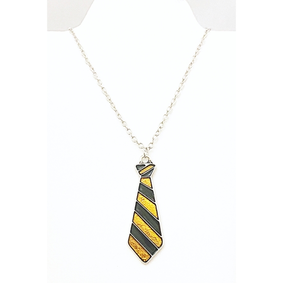 Warner Bros. | Jewelry | Necklace Harry Potter Hufflepuff Hogwarts ...